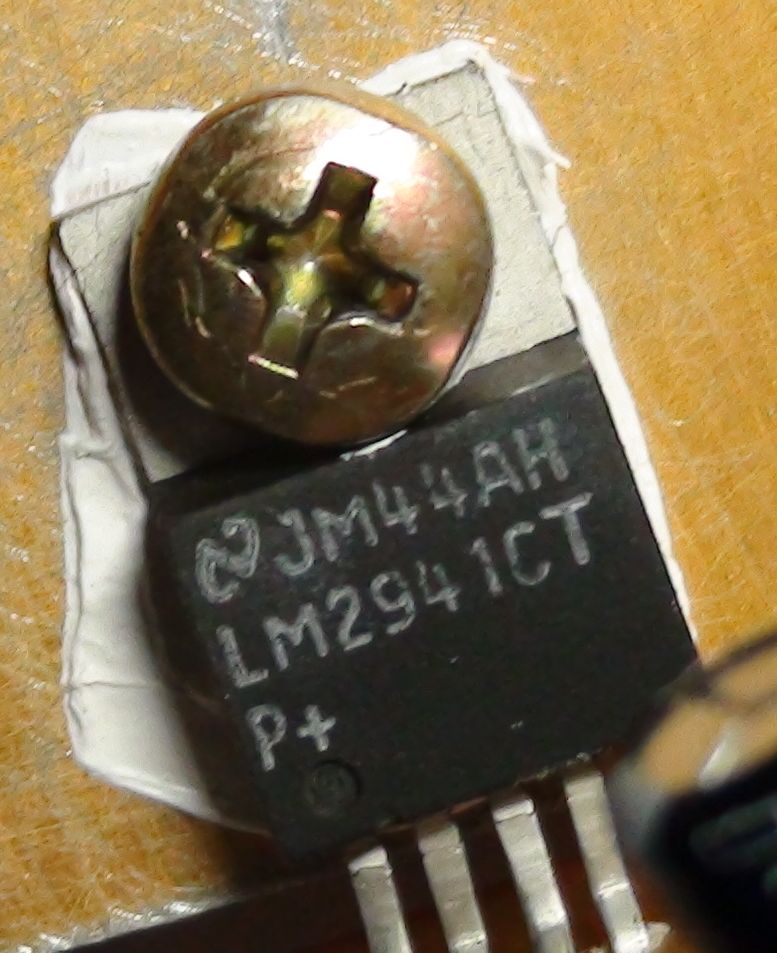 LM2941CT gets very hot - Development - Arduino Forum